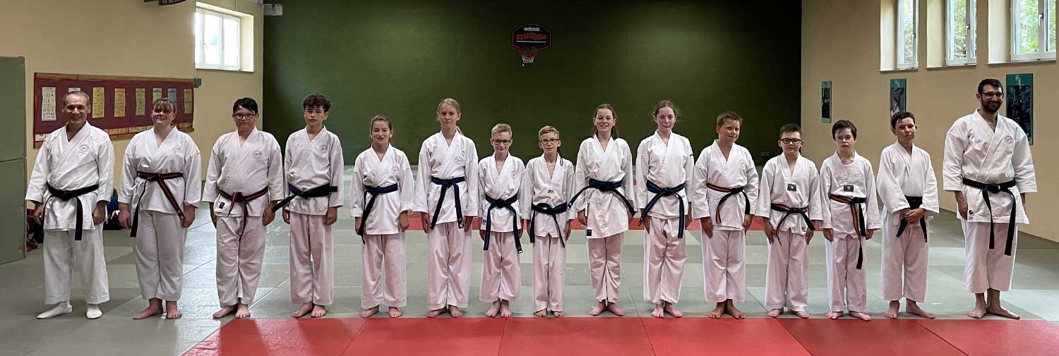 Dan-Prüfung Erwachsene Karate Dojo Khatibi Karlsruhe 23.07.2023